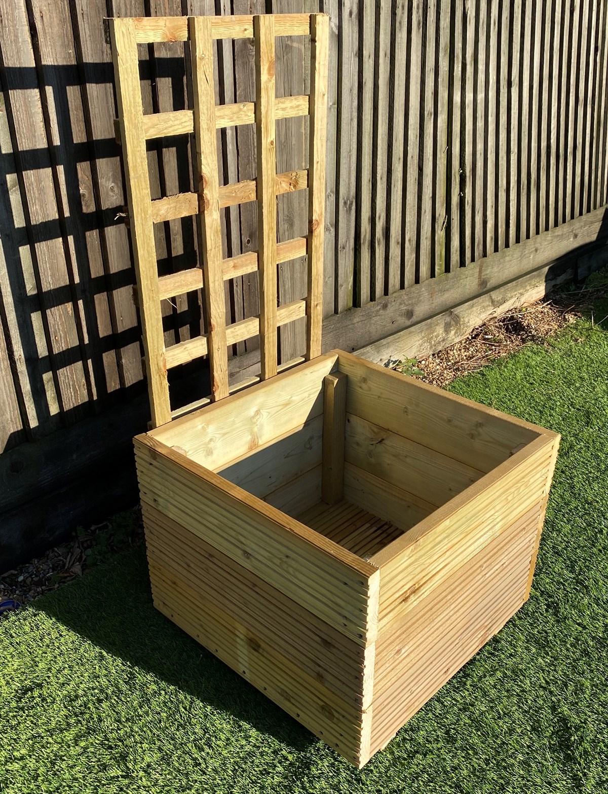 Square Garden Planter with Trellis | Forestrall Timber Merchants